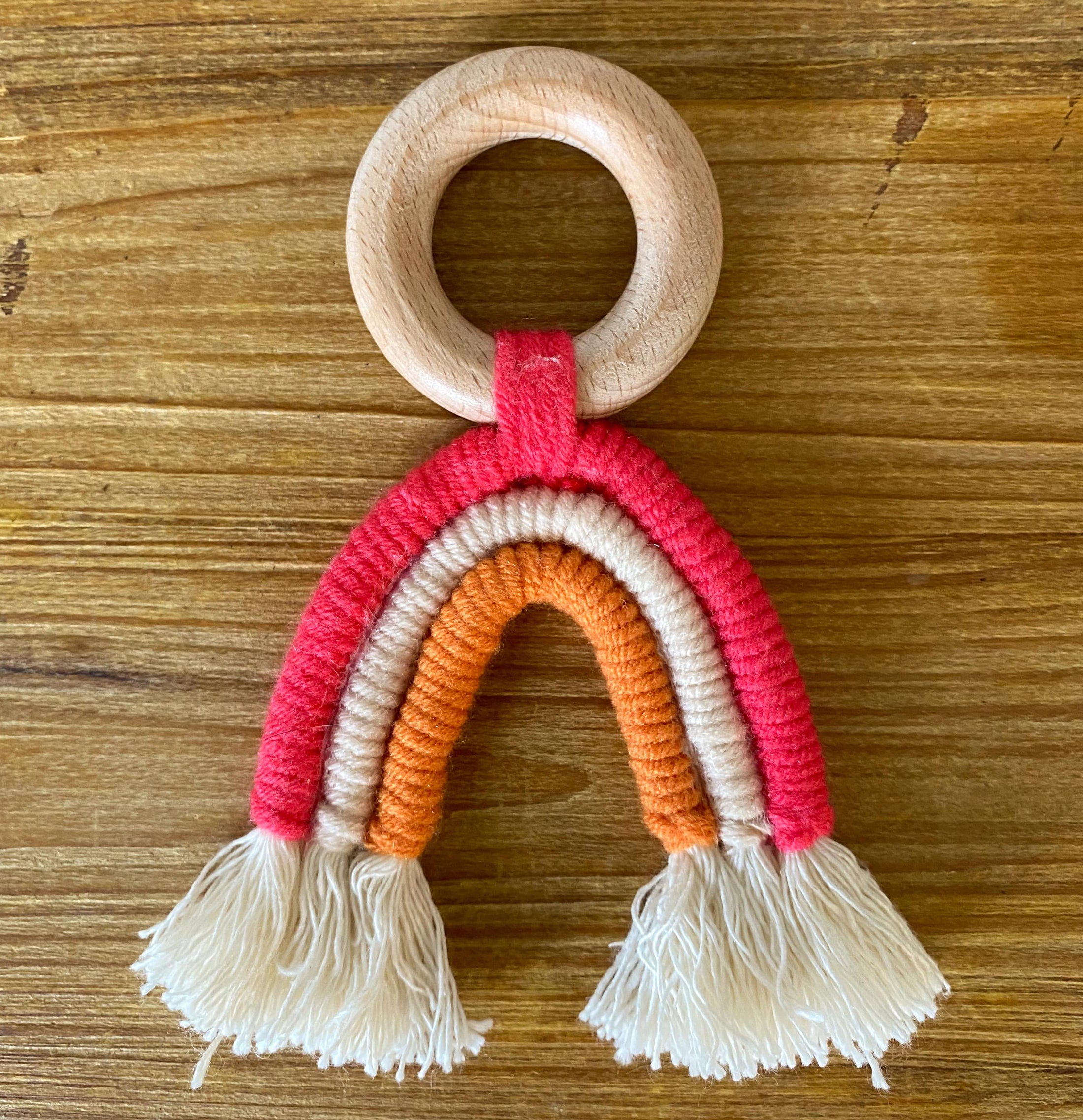Wooden Macrame Rainbow Teether – The Salty Nest